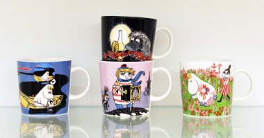 This detail distinguishes the new character mugs from the old ones ...
