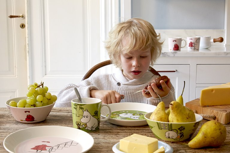 Ninny, the Invisible Child, finally gets her own Moomin mug by Arabia