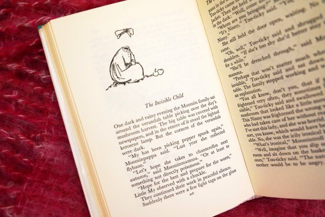 Ninny, the Invisible Child, finally gets her own Moomin mug by Arabia