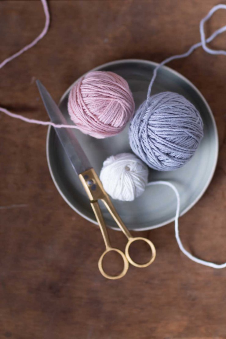 Moomin knitting with Novita - patterns, yarn and knitting books