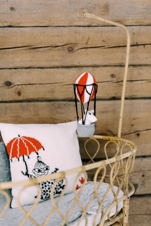 Moomin knitting with Novita - patterns, yarn and knitting books