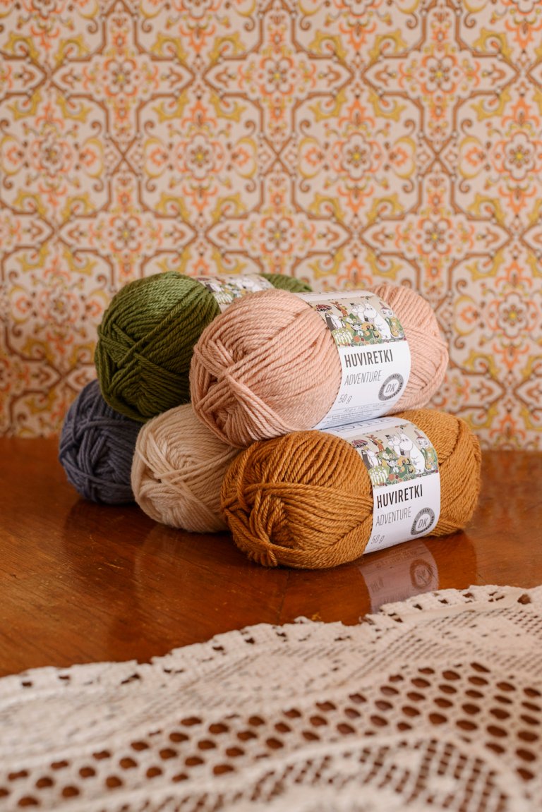 Moomin knitting with Novita - patterns, yarn and knitting books