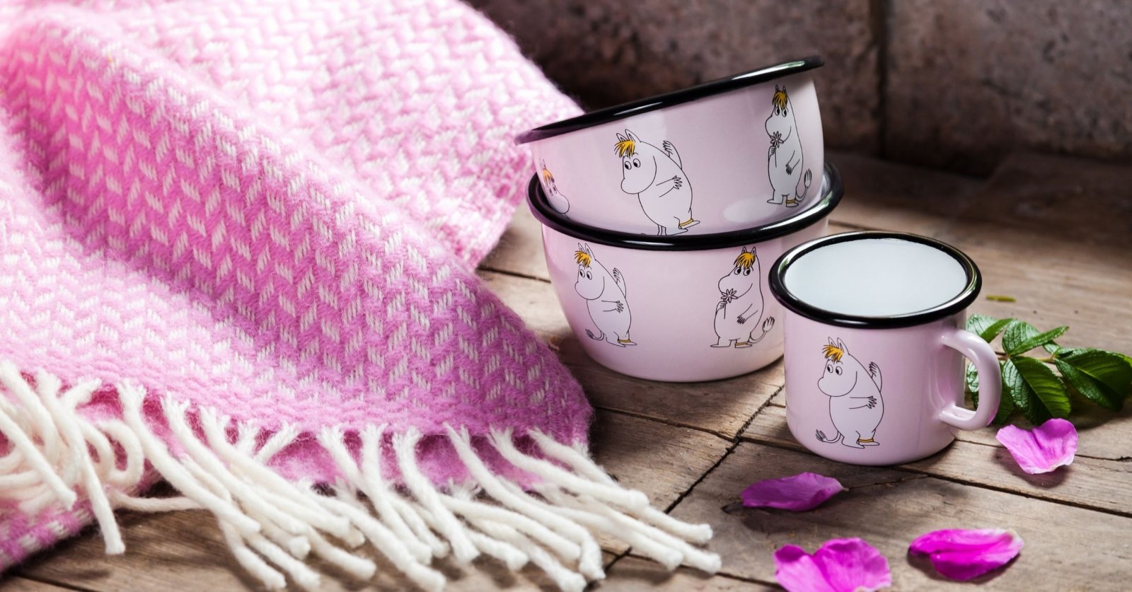 Celebrate friendship this Valentine’s Day – best Moomin gifts for friends