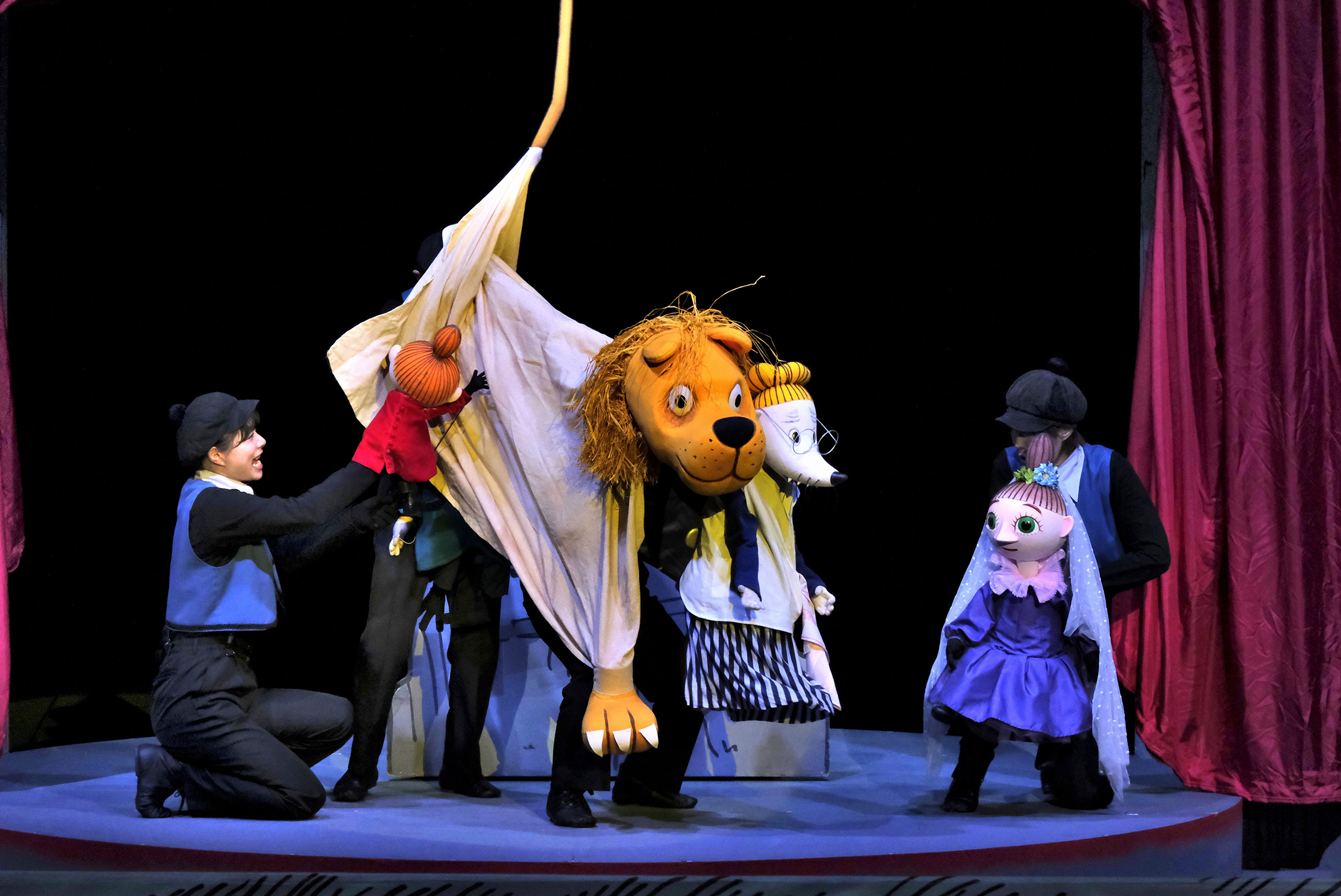 Moomin theatre plays around the world – see Moomin on stage here!