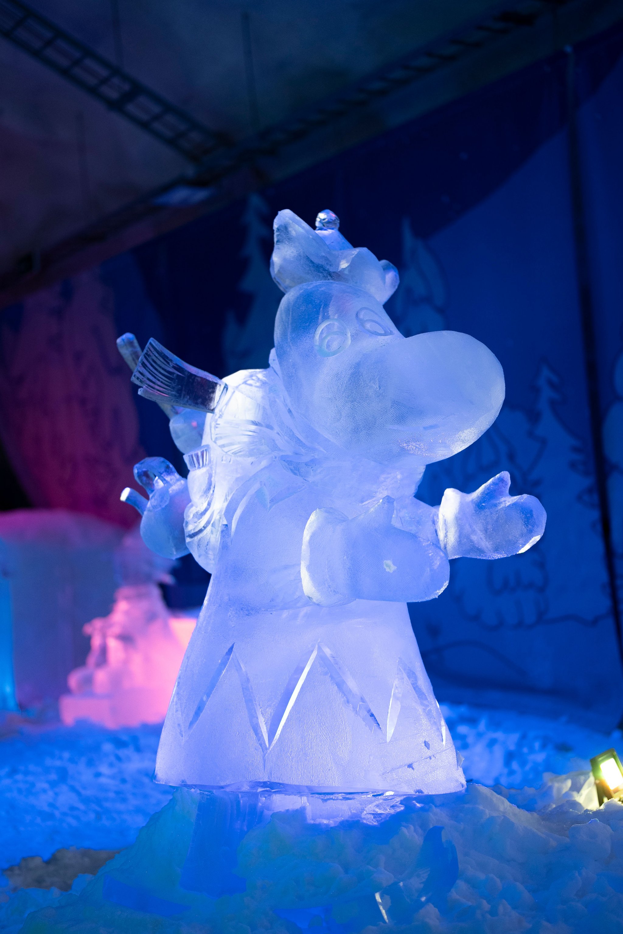 Moomin Ice Cave dives into the memoirs of Moominpappa