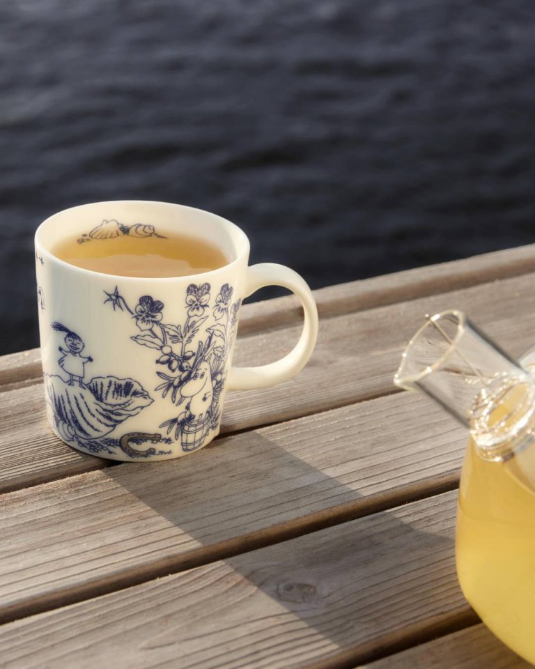 2023 Muumin päivä -muki vie mukanaan saaristoon - Blogi - Moomin.com